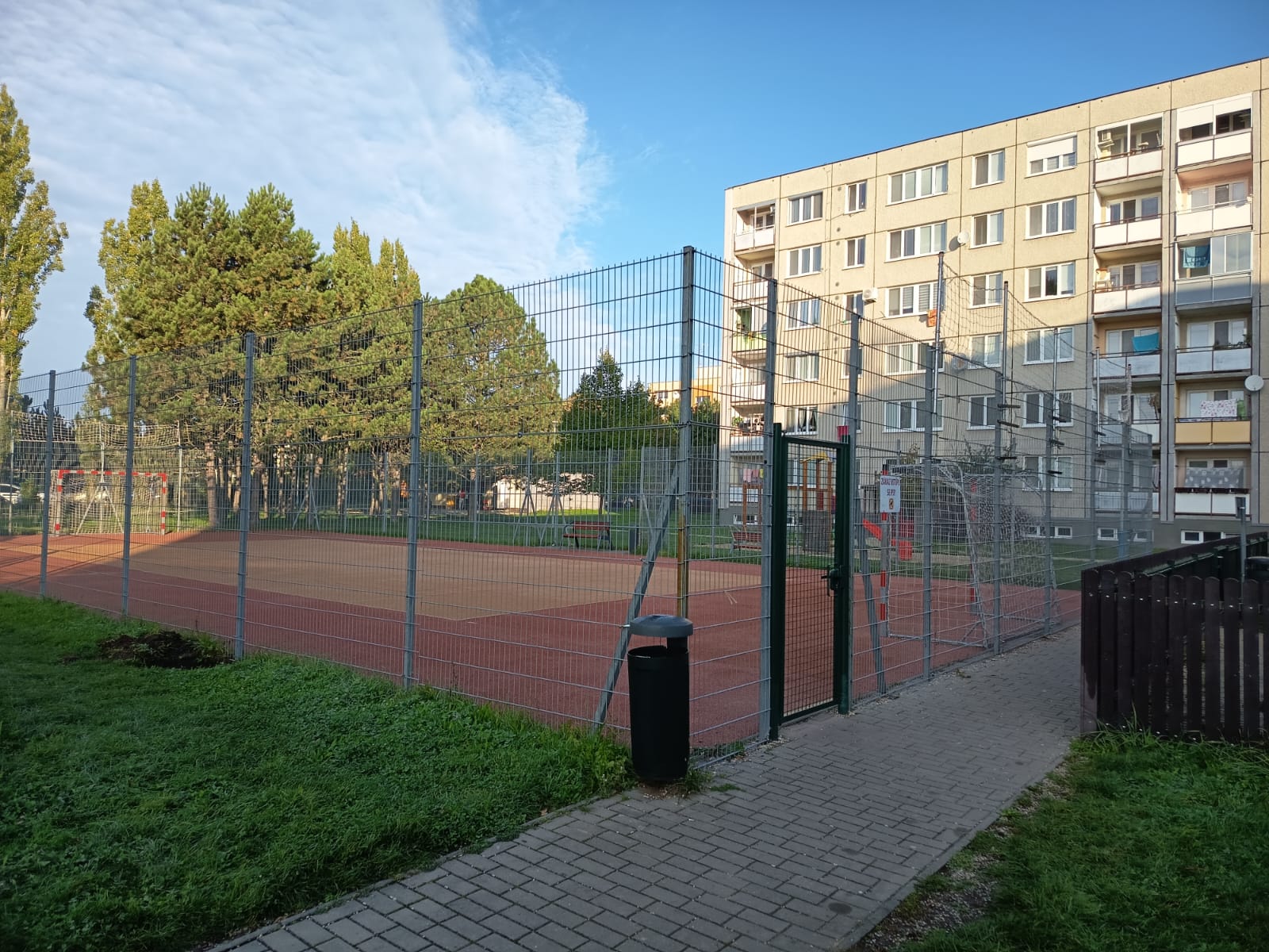 Oznámení o rekonstrukci sportoviště Na Valtické | tsbreclav.cz